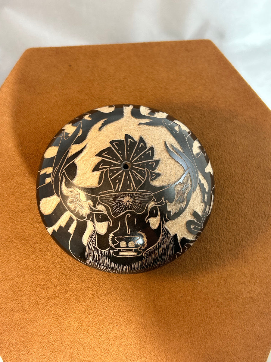 Elk Seed Pot by Luciano Naranjo – Ortega's on the Plaza Santa Fe