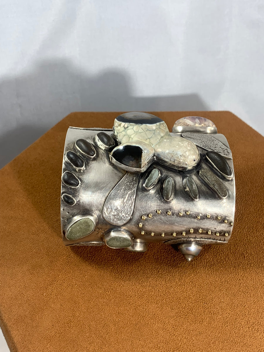 Pebble Cuff by Victoria Maase Stoll – Ortega's on the Plaza Santa Fe